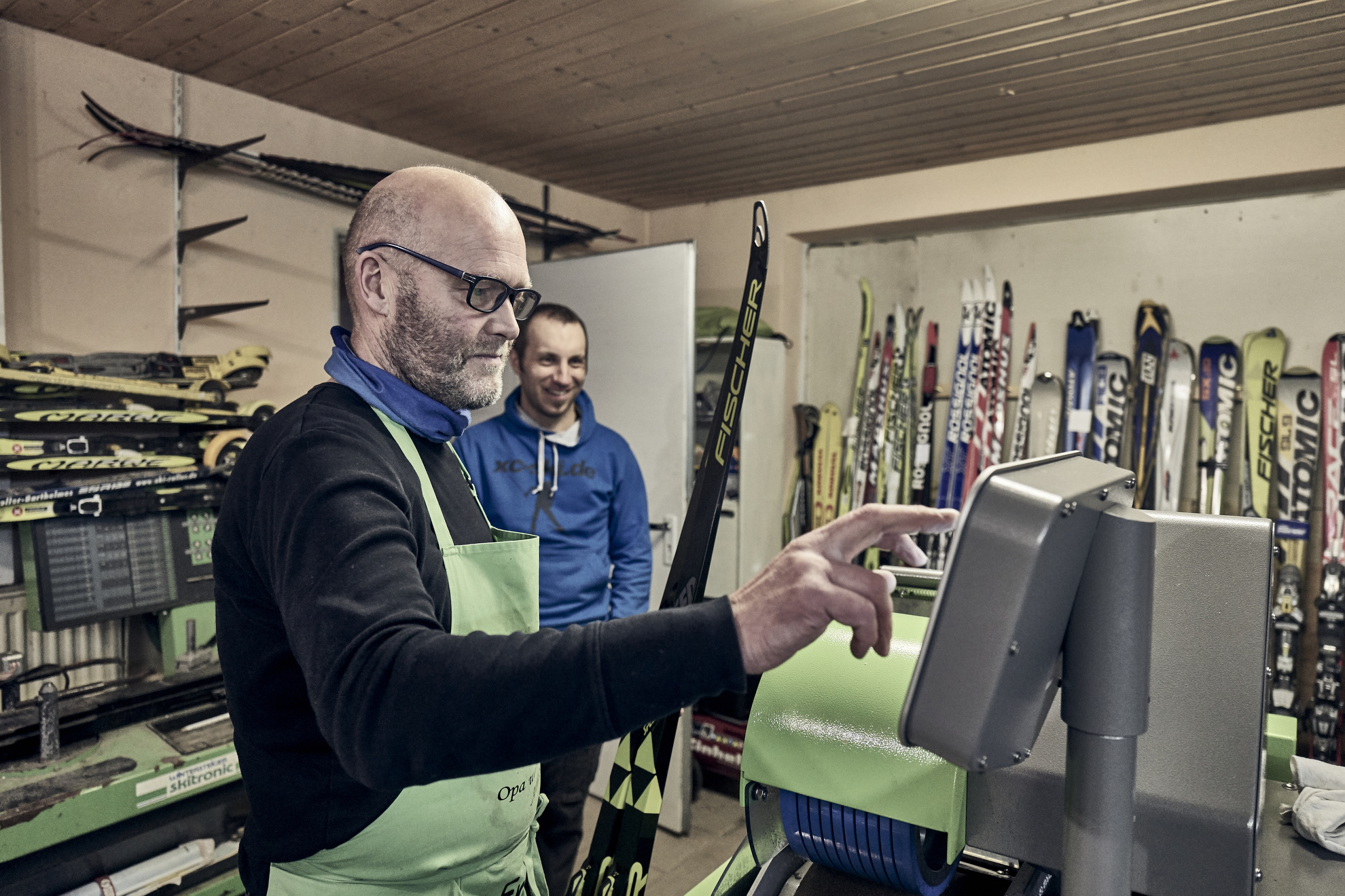 Ski schleifen mit Wintersteiger RS 150 - Bildergalerie zur Reportage ...